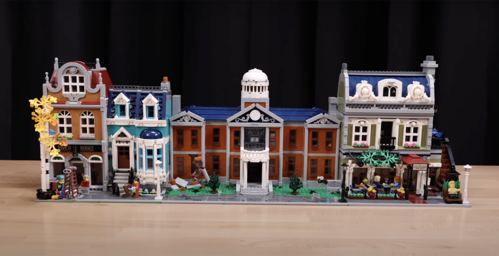 Should the LEGO X-Mansion be displayed with Marvel modulars or modular ...