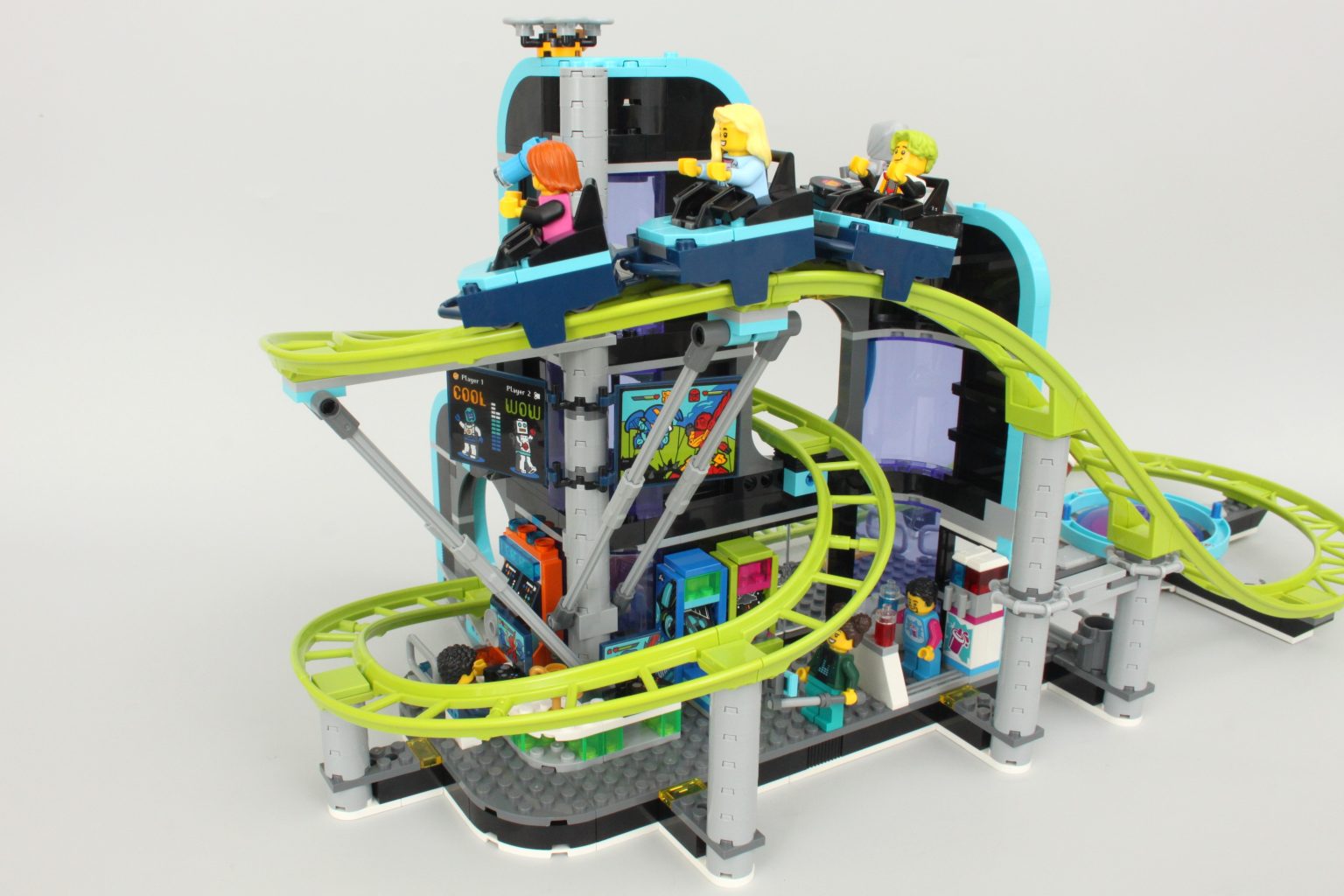 LEGO City 60421 Robot World Roller-Coaster Park review