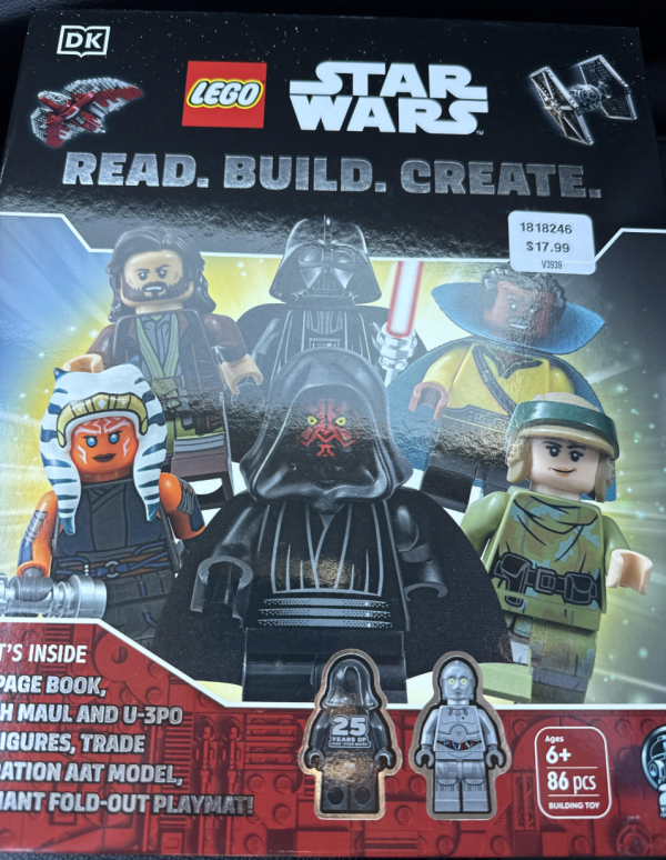New LEGO Star Wars book bundle brings back rare minifigure six years later