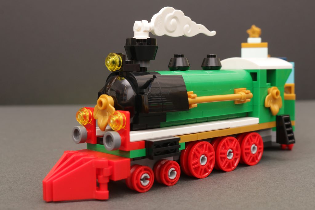 LEGO Insiders Weekend 40700 Christmas Train review