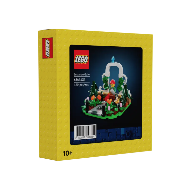 LEGO Entrance Gate GWP sticking around a little longer