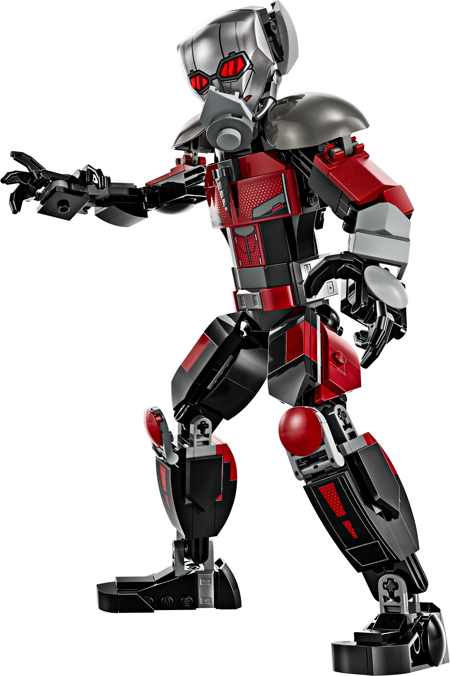 Comparing LEGO Marvel 2025 Civil War Battle to its previous version