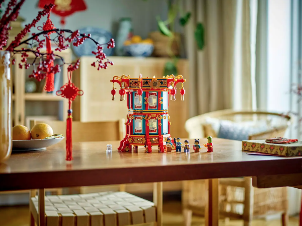 LEGO Chinese New Year set hints at Classic Space minifigure