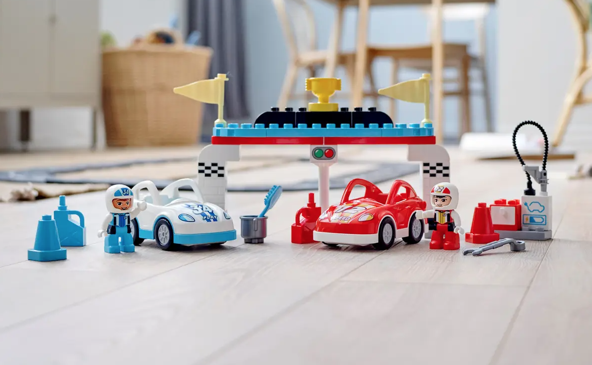 LEGO DUPLO 10445 F1 Team Race Cars & Drivers rumoured