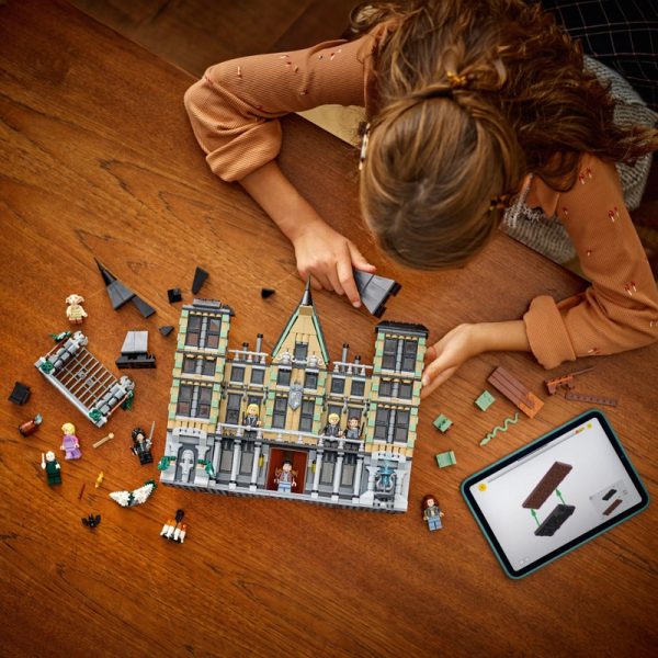 First look at LEGO Harry Potter 76453 Malfoy Manor