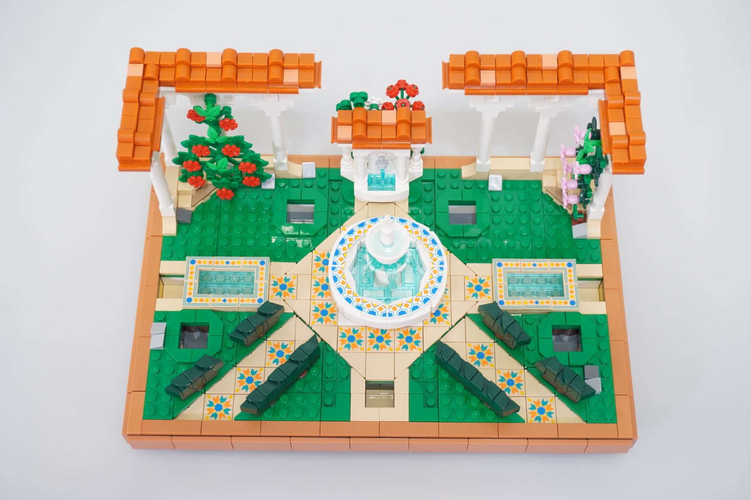 LEGO Icons 10359 Fountain Garden review
