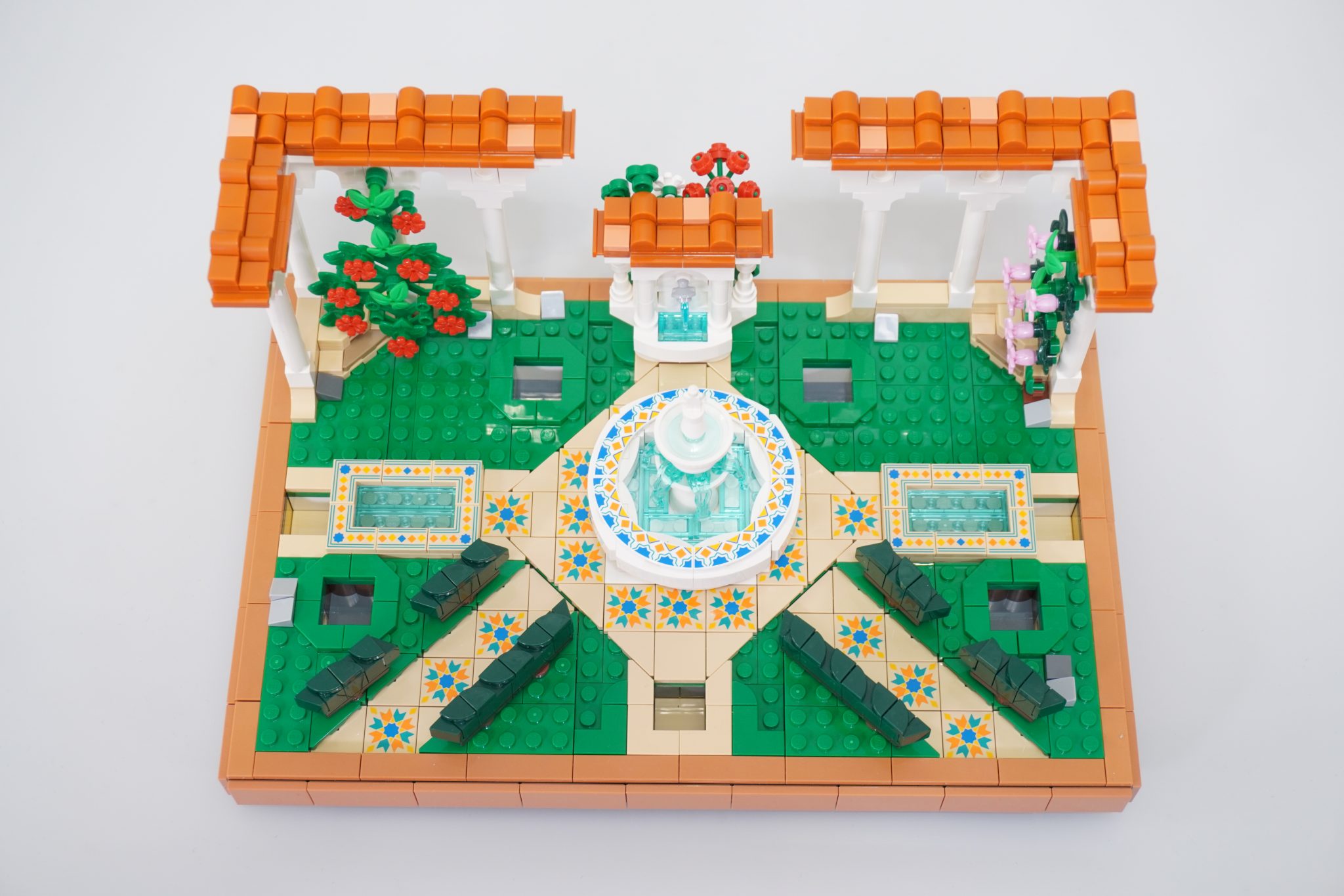 LEGO Icons 10359 Fountain Garden review