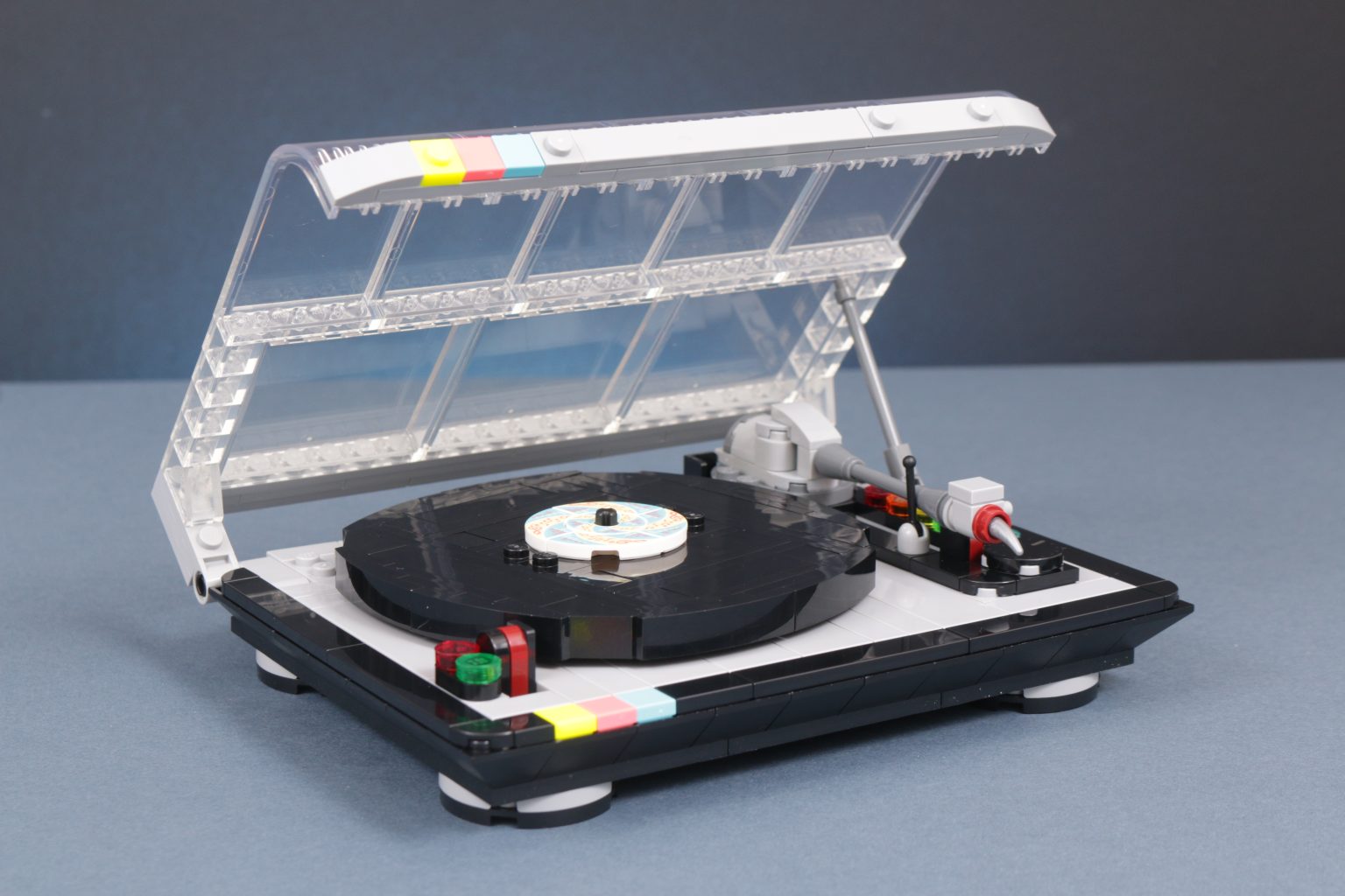 LEGO Insiders Weekend 40699 Retro Record Player gift-with-purchase review