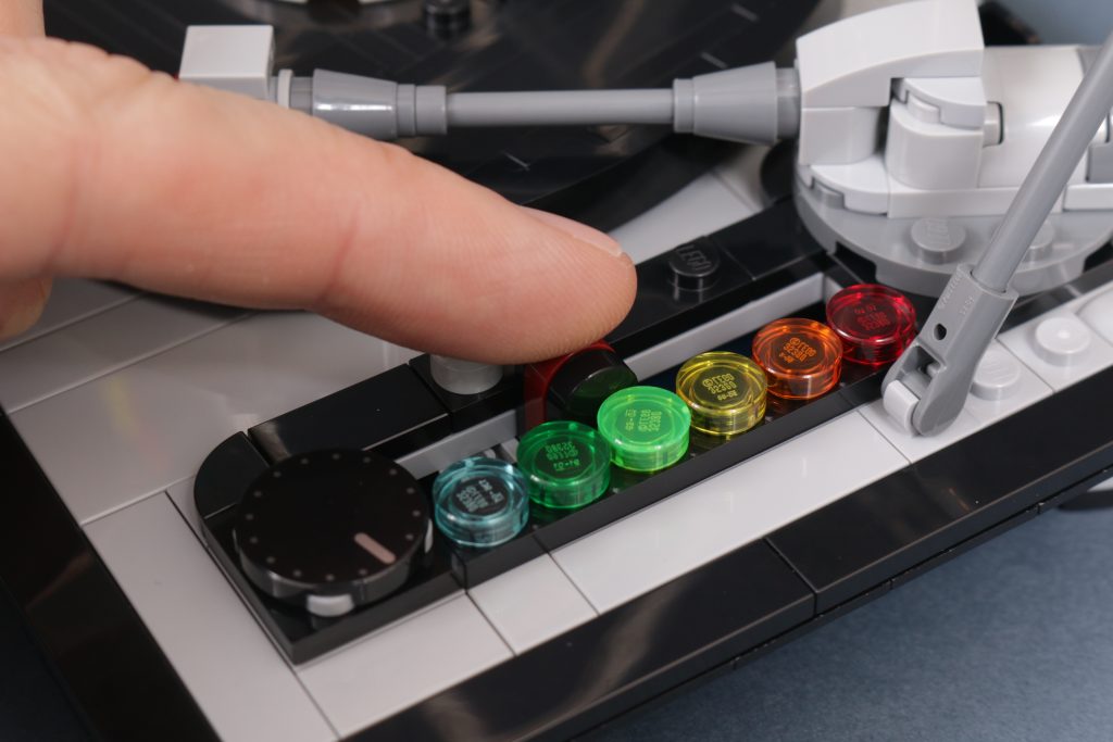 LEGO Insiders Weekend 40699 Retro Record Player gift-with-purchase review