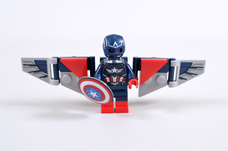 LEGO Marvel 76292 Captain America vs. Red Hulk Battle review