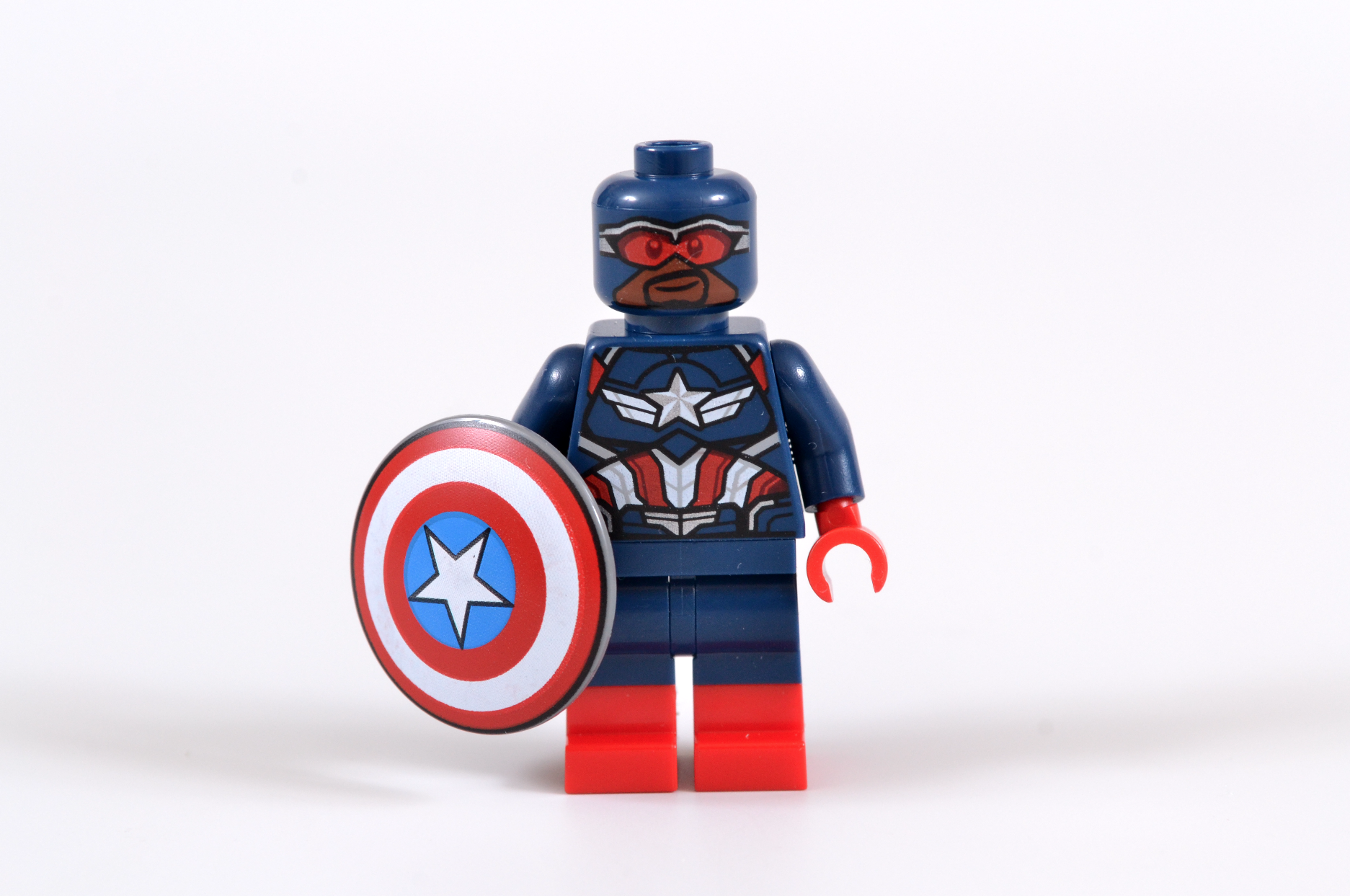 LEGO Marvel 76292 Captain America vs. Red Hulk Battle review