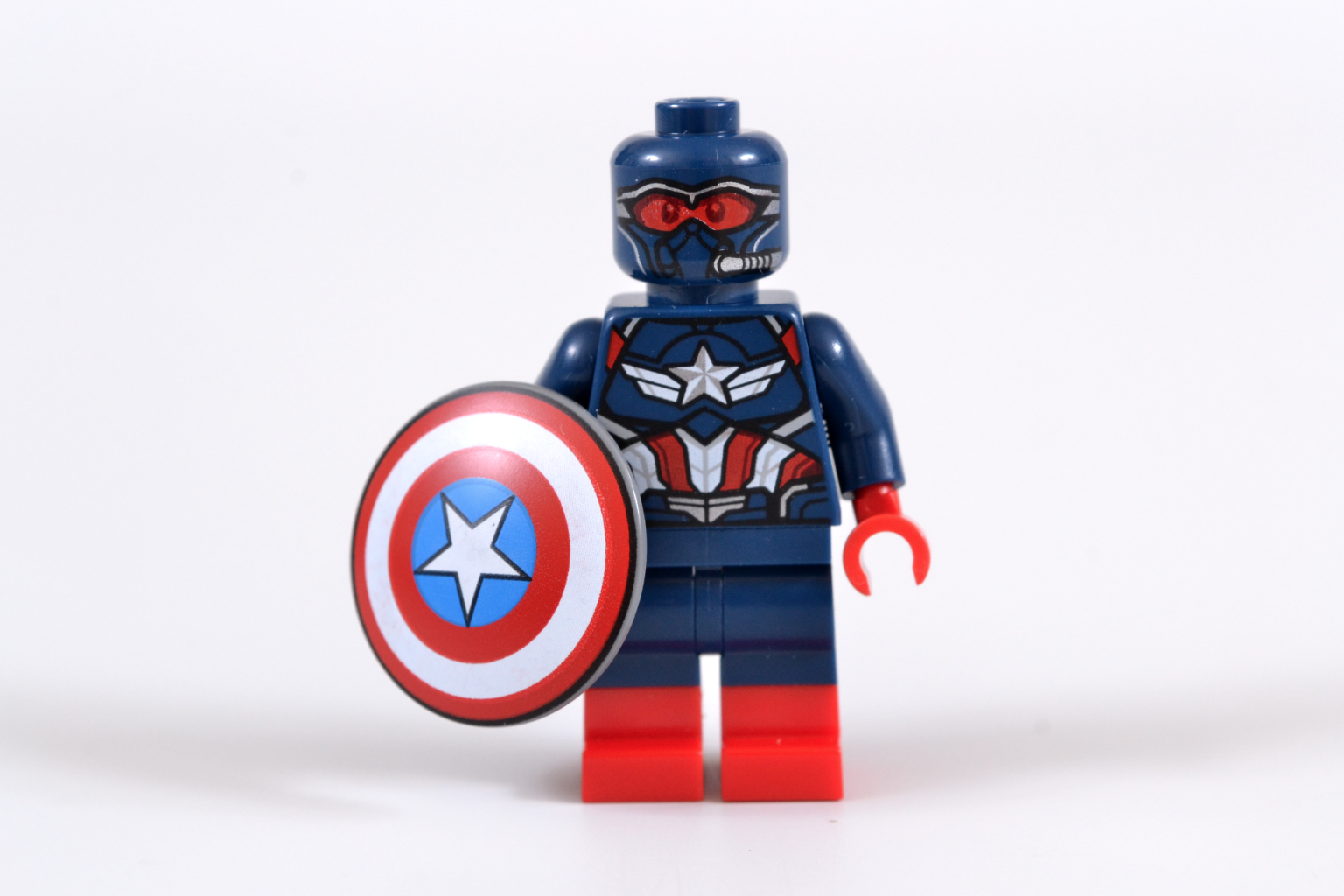 LEGO Marvel 76292 Captain America vs. Red Hulk Battle review