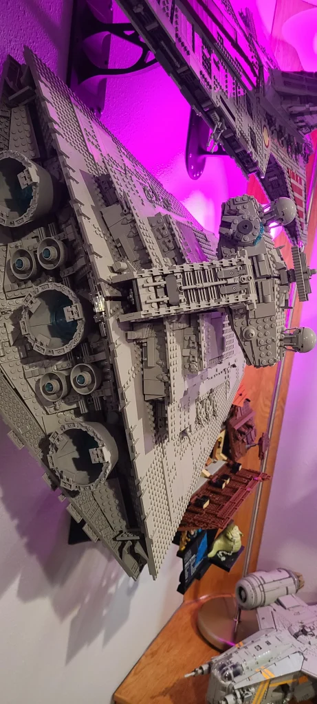 The perfect display for the LEGO Star Wars advent calendar's Falcon