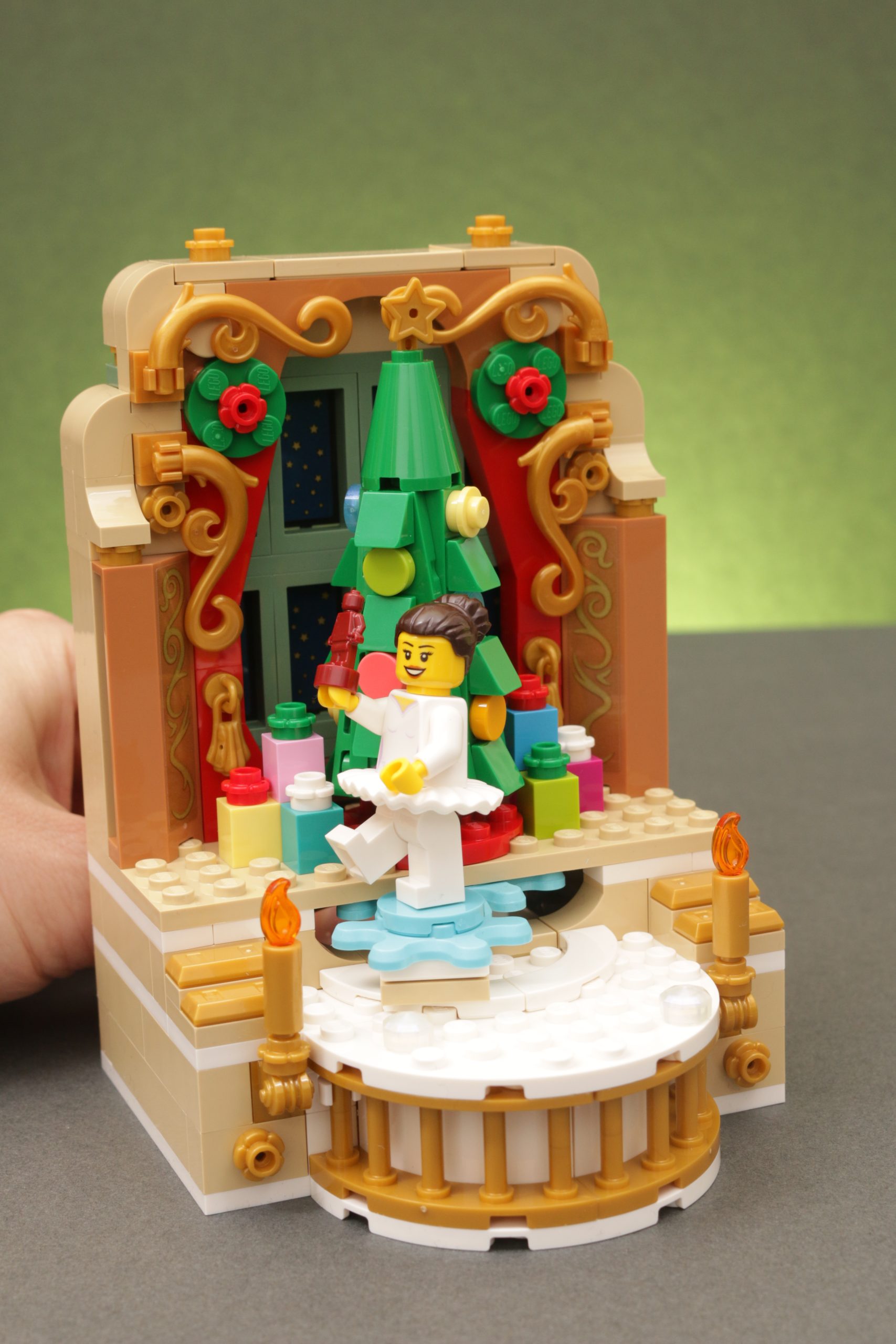 LEGO 40701 Ballerina & Nutcracker Scene GWP review