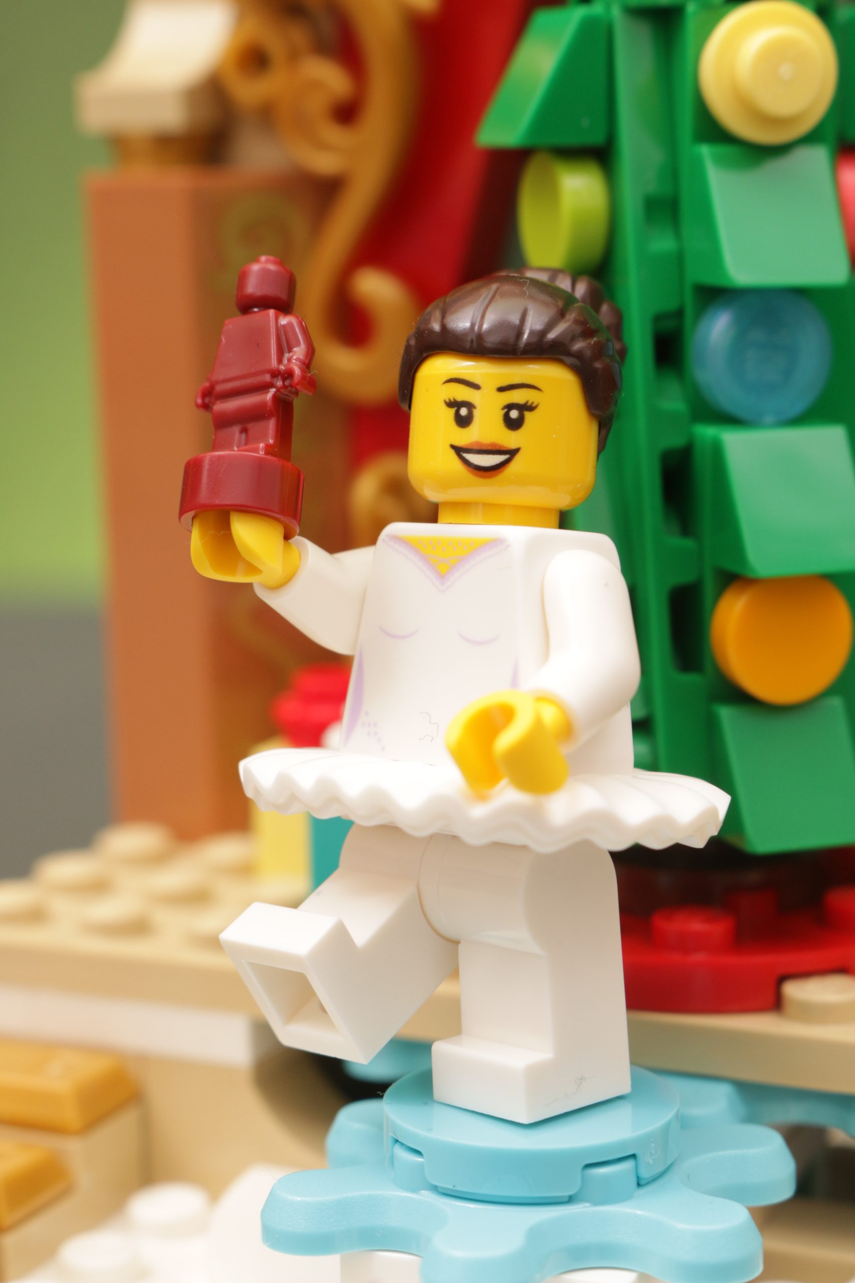 LEGO 40701 Ballerina & Nutcracker Scene GWP review