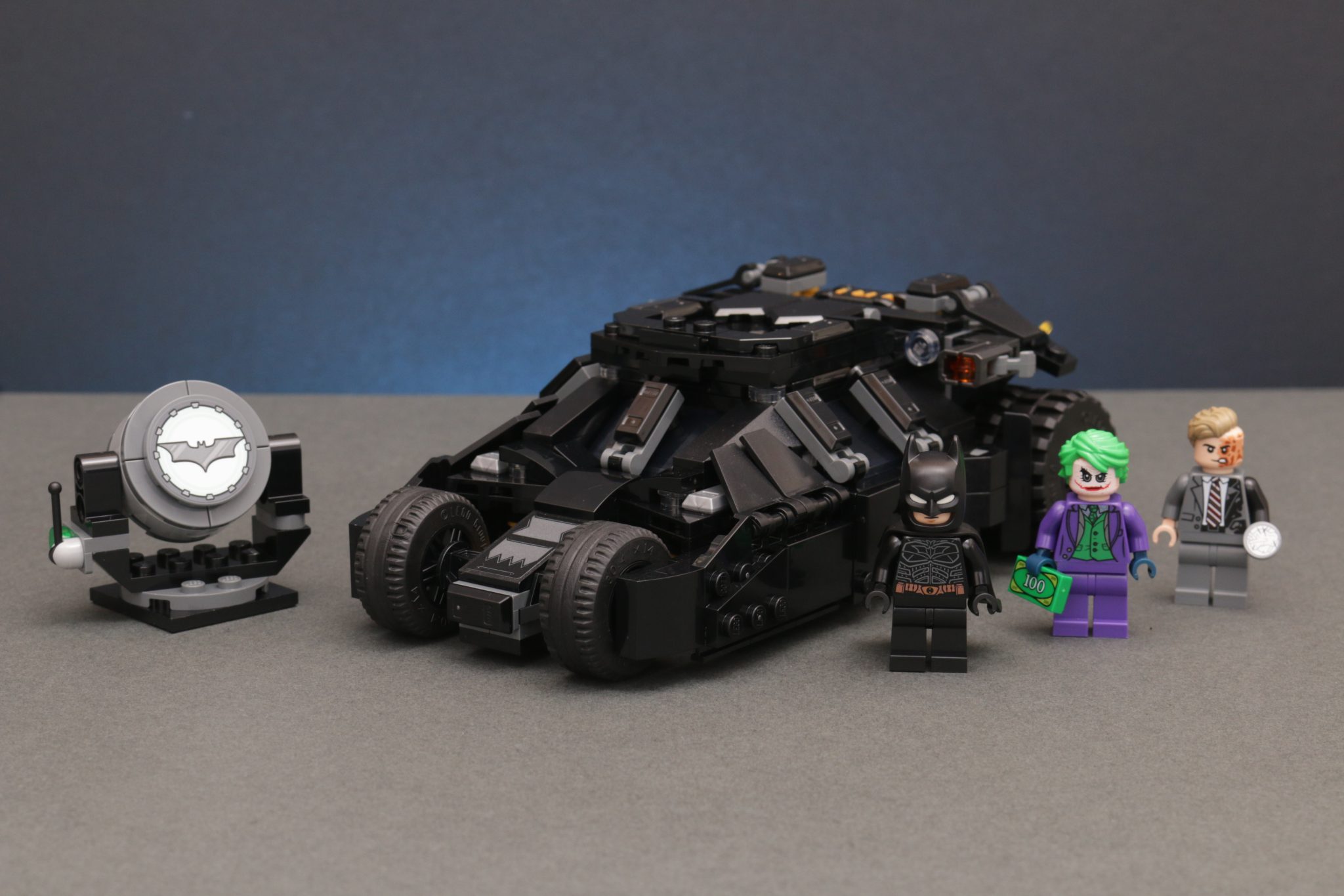 LEGO 76303 Batman Tumbler vs. Two-Face & The Joker review
