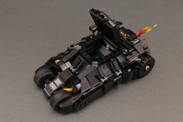 LEGO 76303 Batman Tumbler vs. Two-Face & The Joker review