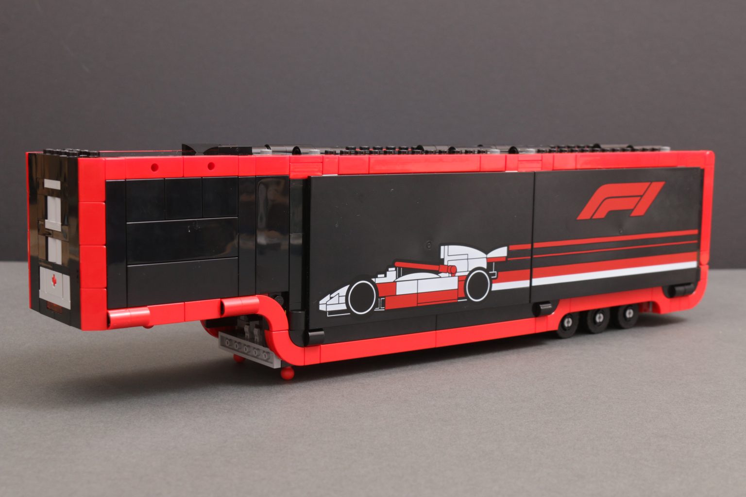 LEGO City 60445 F1 Truck with RB20 & AMR24 F1 Cars review