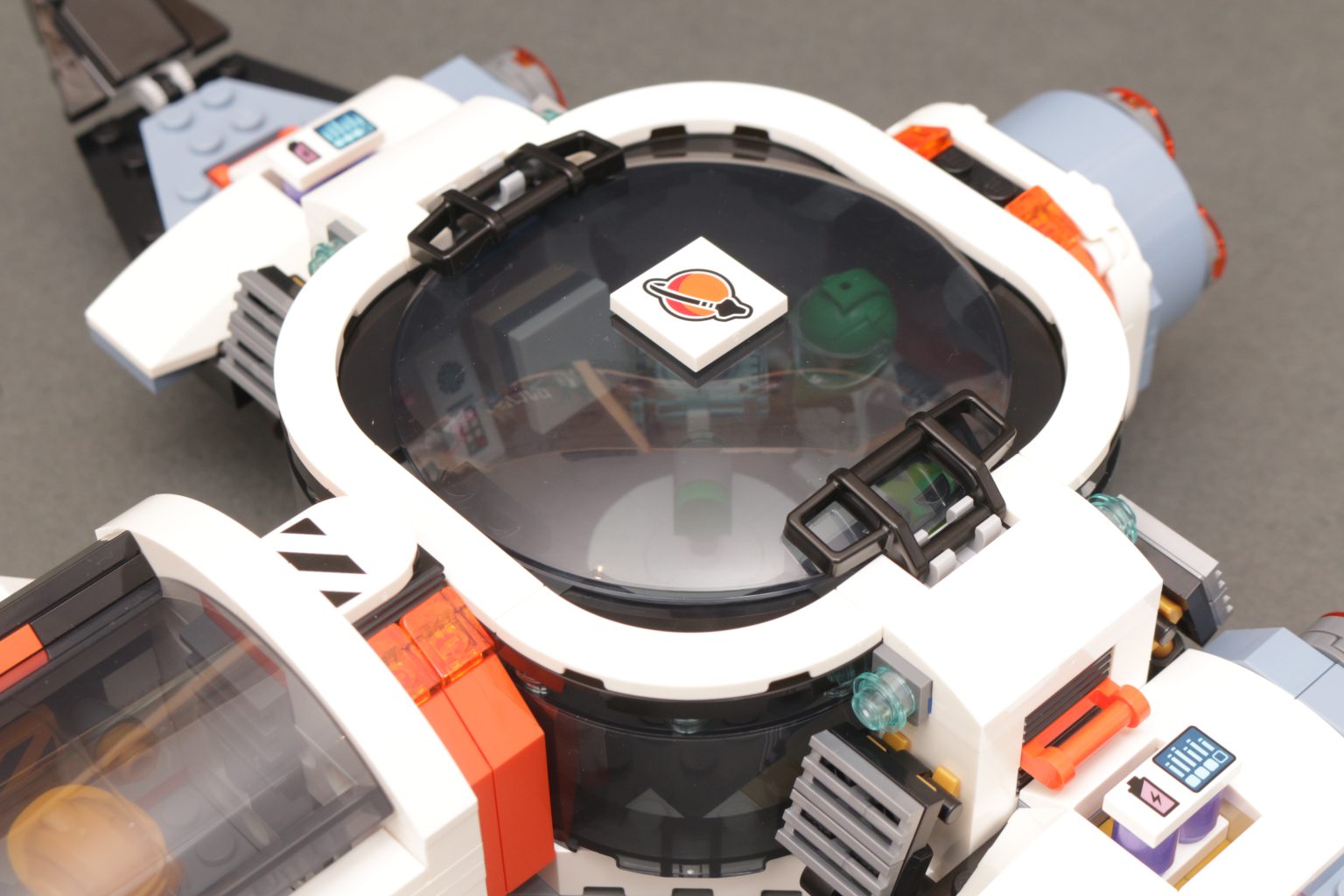 LEGO City 60446 Modular Galactic Spaceship review