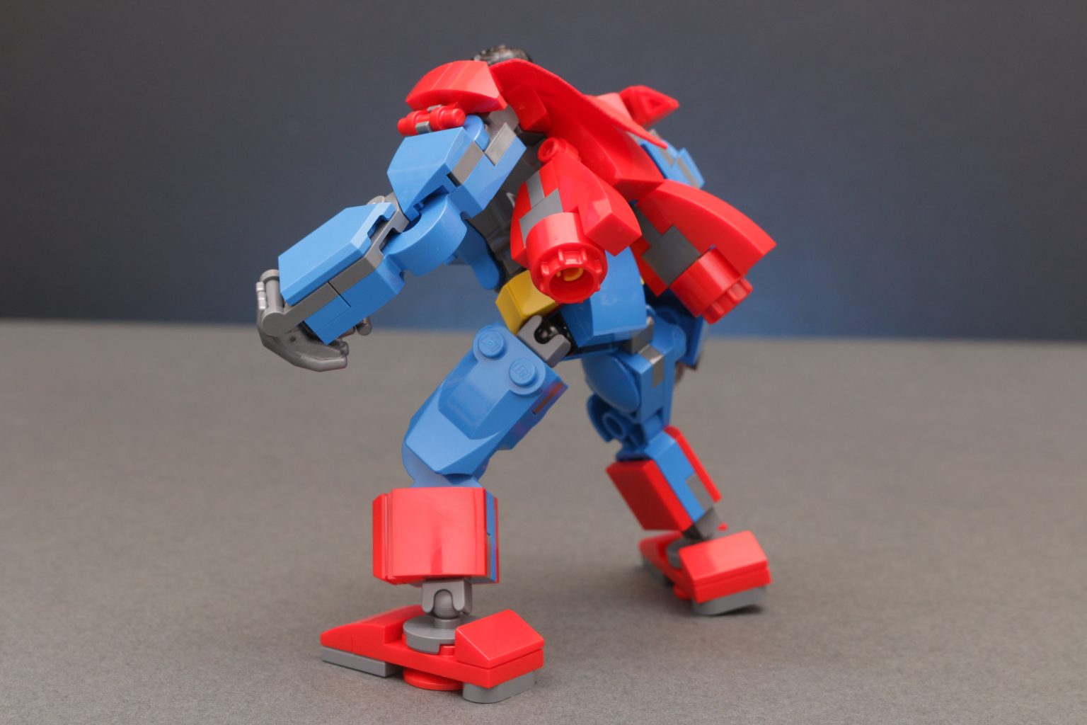 LEGO DC 76302 Superman Mech and 76301 Batmobile review