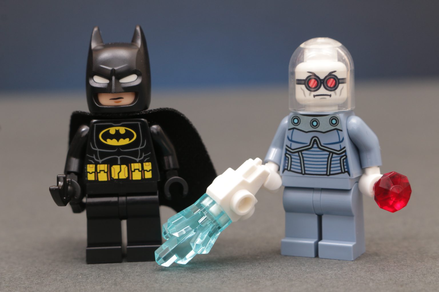 LEGO DC 76302 Superman Mech and 76301 Batmobile review