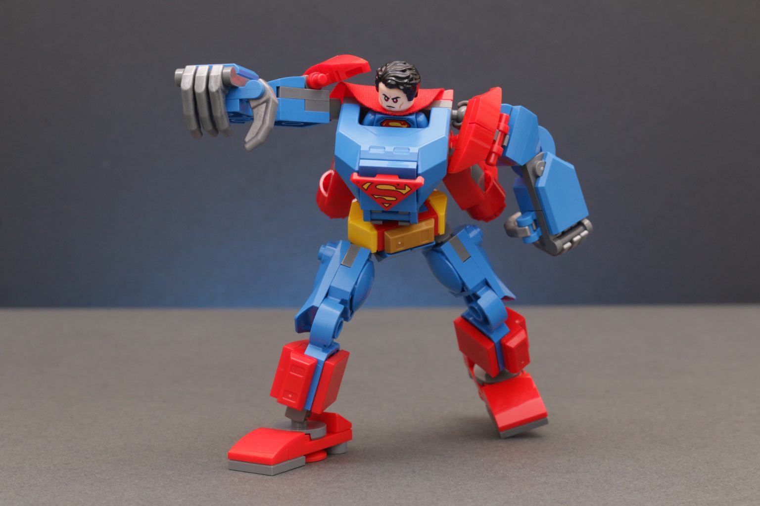 LEGO DC 76302 Superman Mech and 76301 Batmobile review