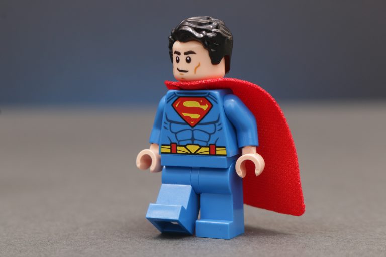 LEGO DC 76302 Superman Mech and 76301 Batmobile review