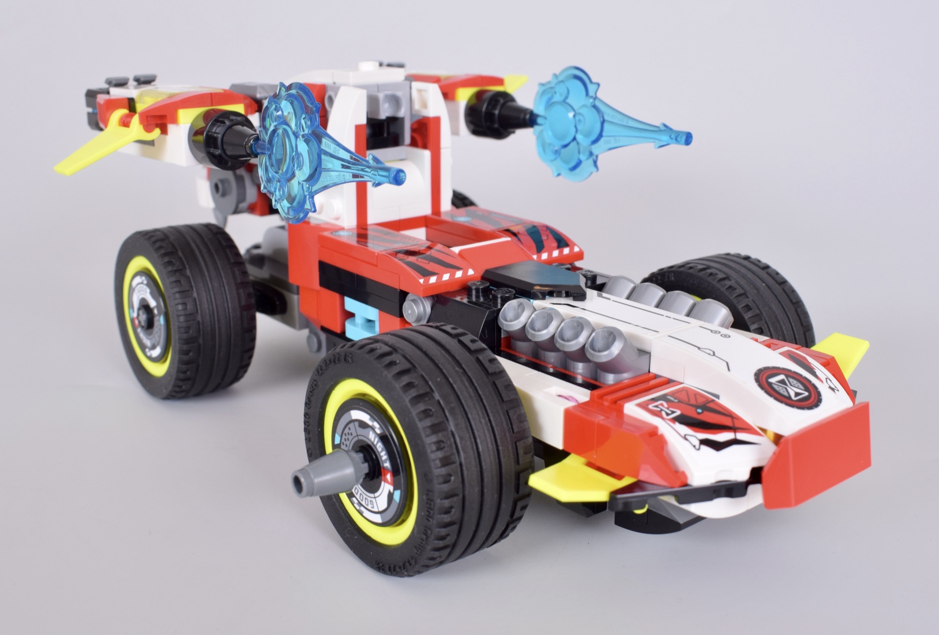 LEGO 71497 Cooper's Tiger Mech & Zero's Hot Rod Car review