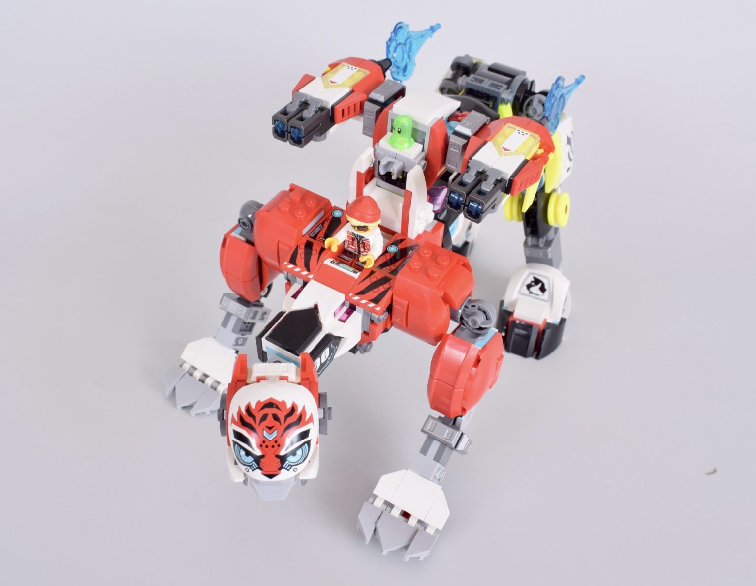 LEGO 71497 Cooper's Tiger Mech & Zero's Hot Rod Car review