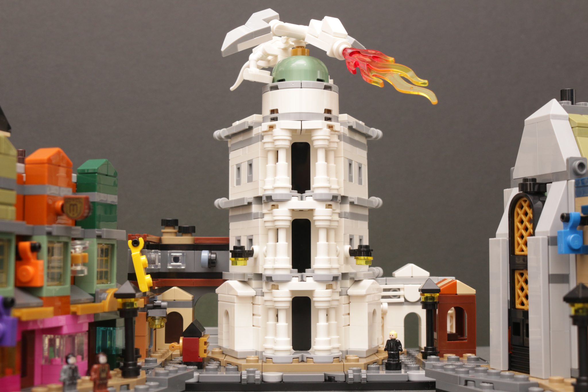 LEGO Harry Potter 76444 Diagon Alley Wizarding Shops review