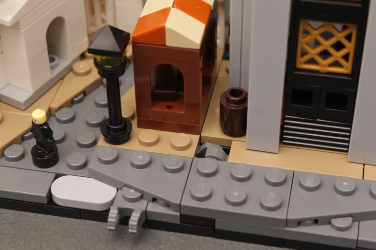 LEGO Harry Potter 76444 Diagon Alley Wizarding Shops review
