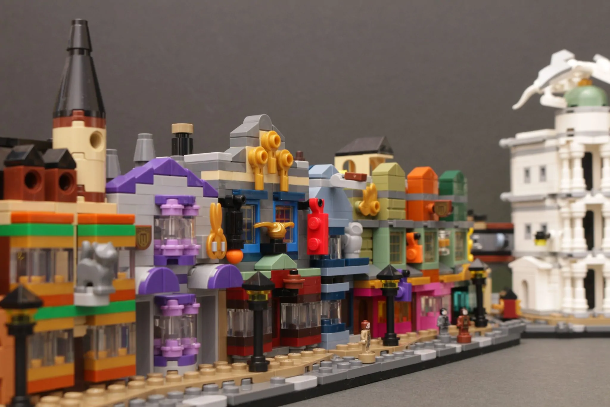 LEGO Harry Potter 76444 Diagon Alley Wizarding Shops review