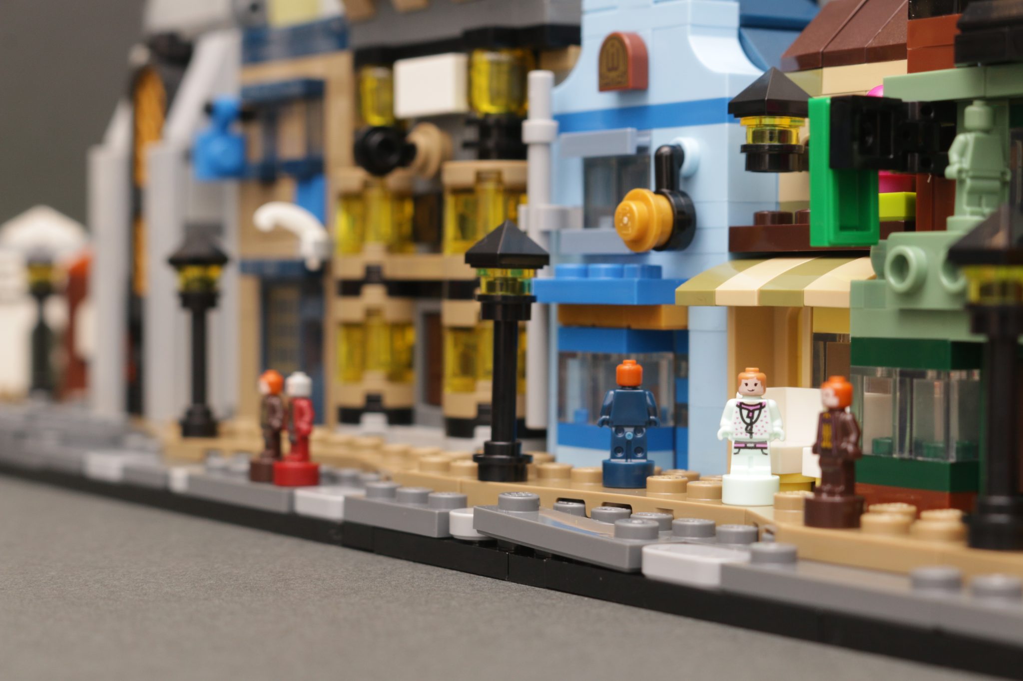 LEGO Harry Potter 76444 Diagon Alley Wizarding Shops review