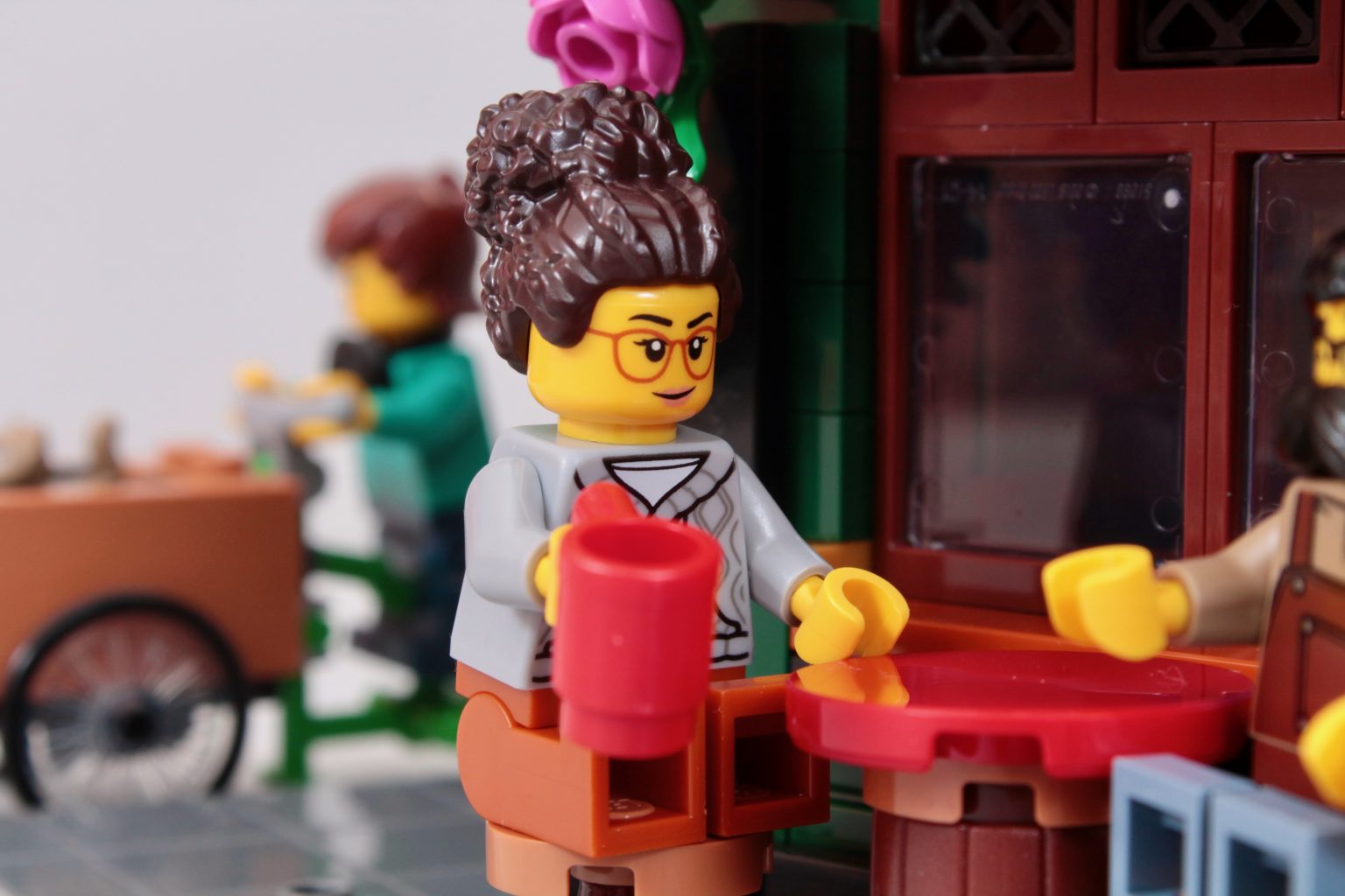 LEGO Icons 10350 Tudor Corner modular building review