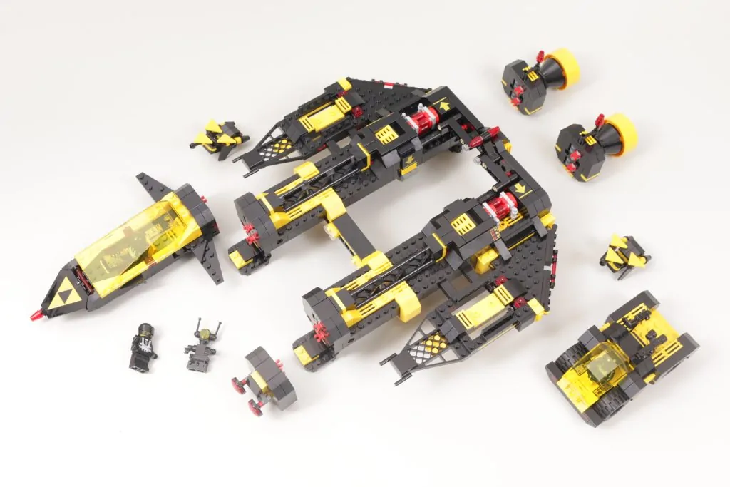 LEGO 10355 Blacktron Renegade is designed for fans of all ages