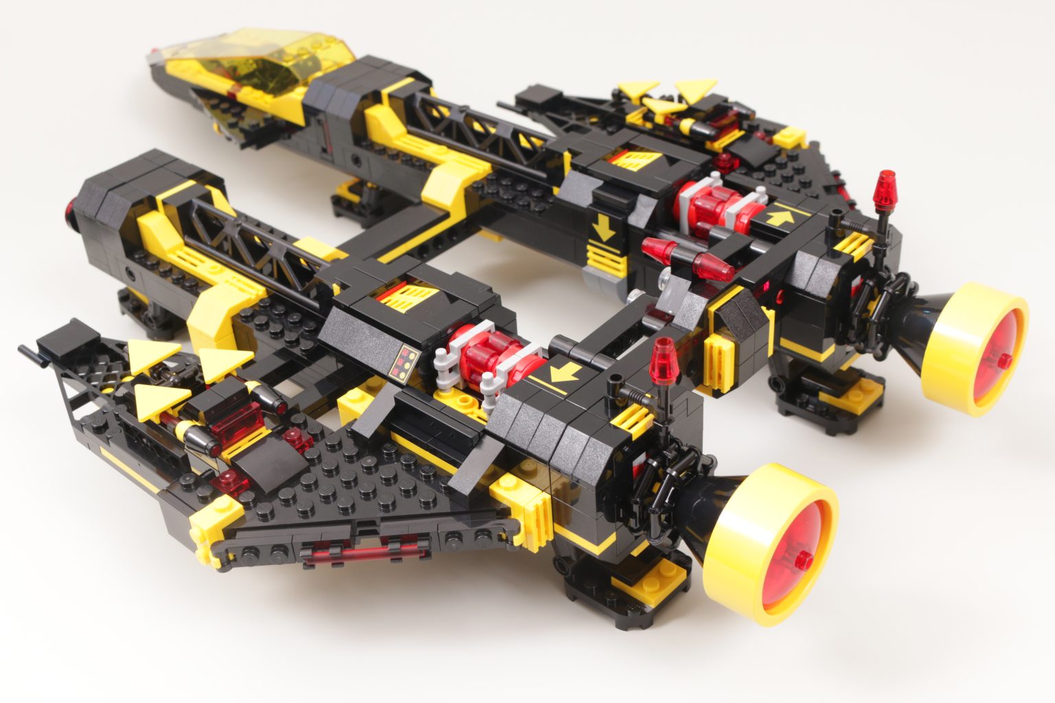 LEGO Icons 10355 Blacktron Renegade review and gallery