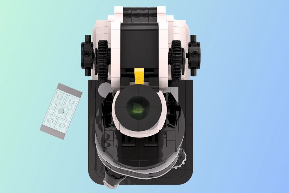 LEGO Ideas focuses on Functional Microscope as it hits 10K