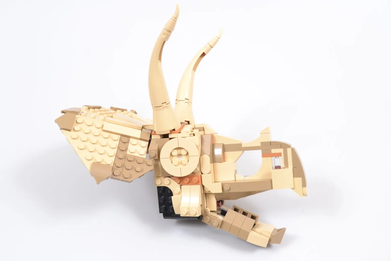LEGO 76969 Dinosaur Fossils: Triceratops Skull review