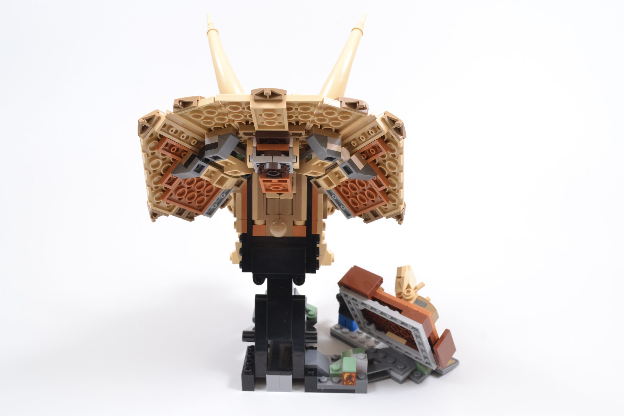 LEGO 76969 Dinosaur Fossils: Triceratops Skull review