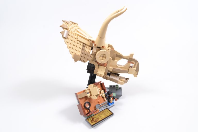 LEGO 76969 Dinosaur Fossils: Triceratops Skull review