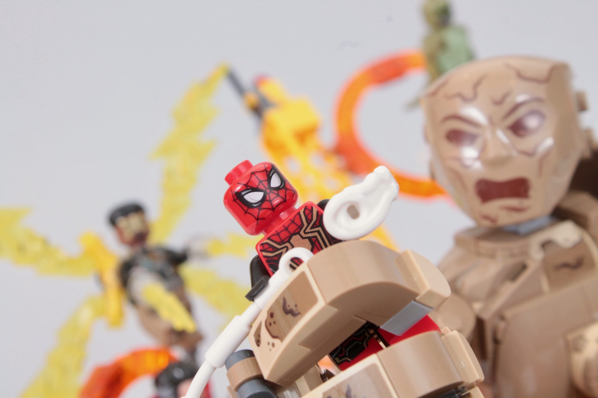Sandman vs. Sarlacc: which LEGO DLC did it better in 2024?