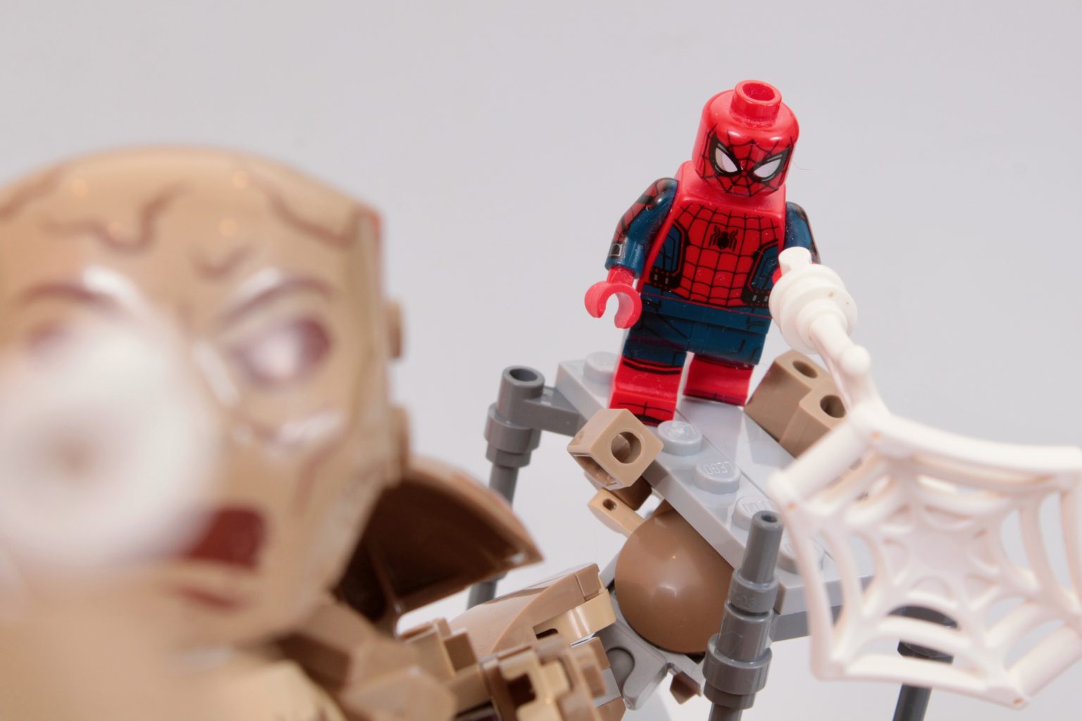 Sandman vs. Sarlacc: which LEGO DLC did it better in 2024?