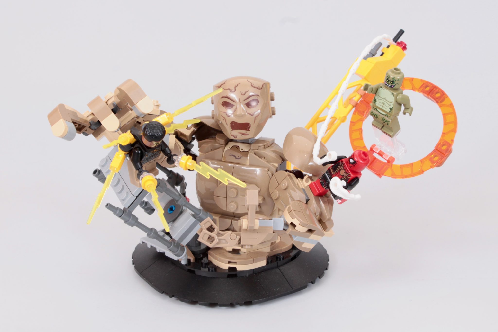 Sandman vs. Sarlacc: which LEGO DLC did it better in 2024?
