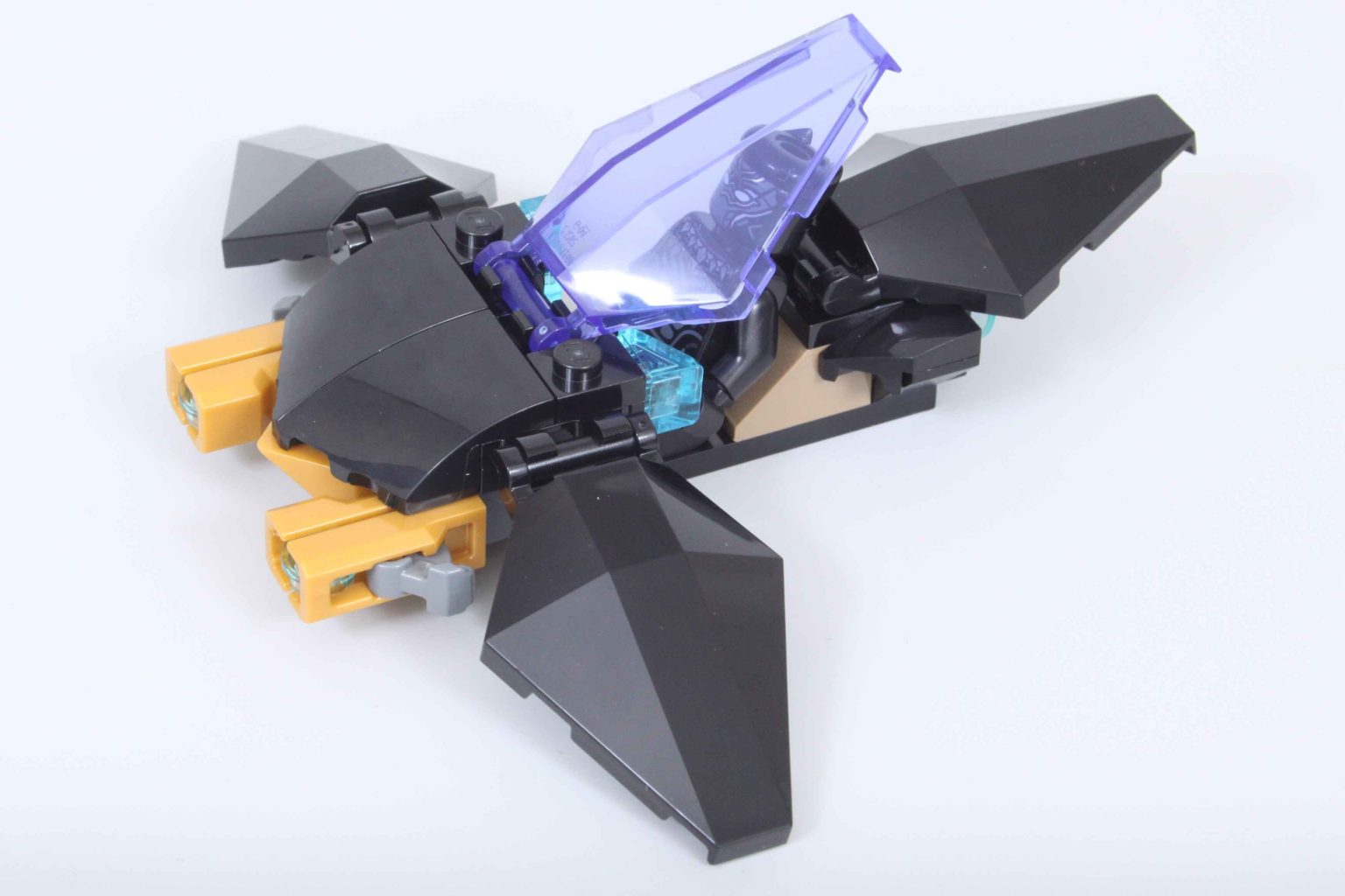 LEGO 76310 Iron Man Car & Black Panther vs. Red Hulk review