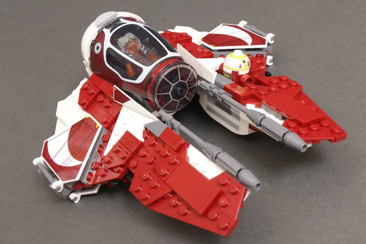 LEGO Star Wars 75401 Ahsoka’s Jedi Interceptor review