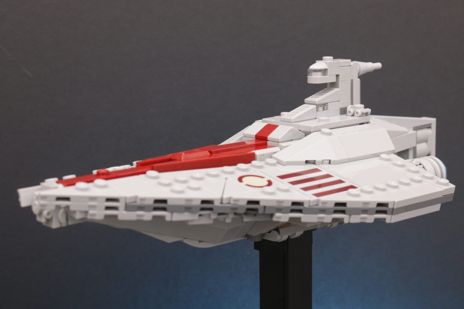 LEGO Star Wars 75404 Acclamator-class Assault Ship review