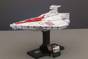 LEGO Star Wars 75404 Acclamator-class Assault Ship review
