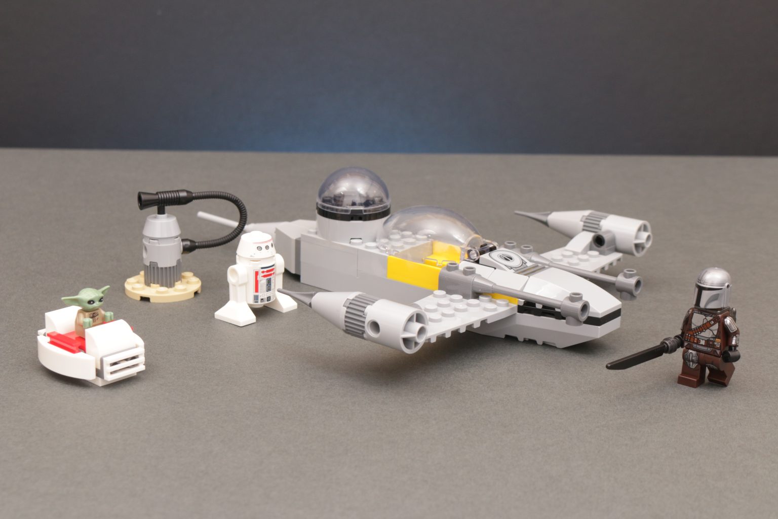 LEGO Star Wars 75410 Mando and Grogu’s N-1 Starfighter