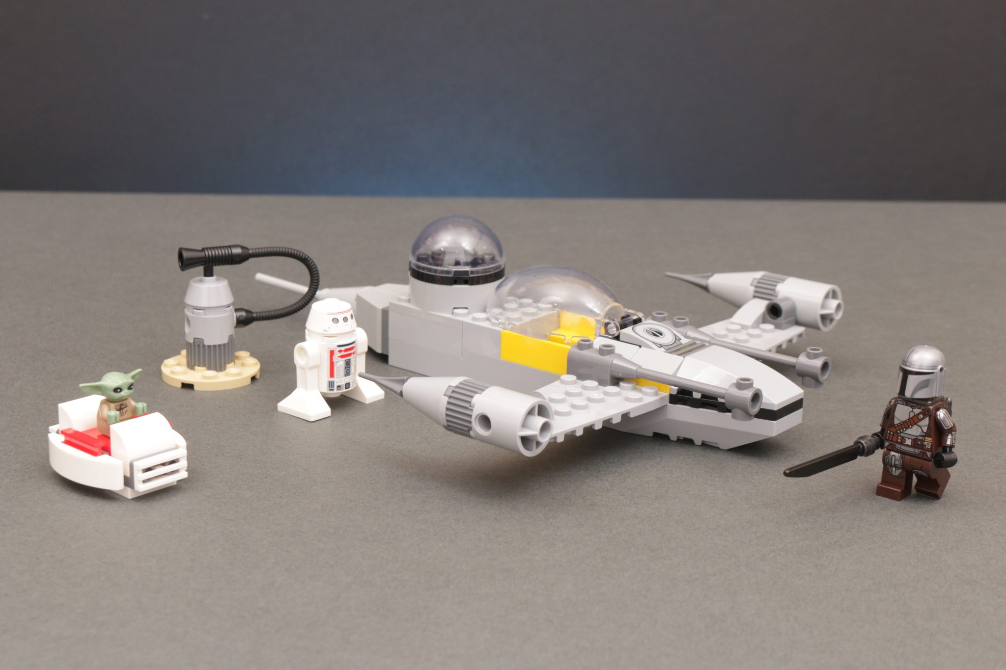LEGO Star Wars 75410 Mando and Grogu’s N-1 Starfighter