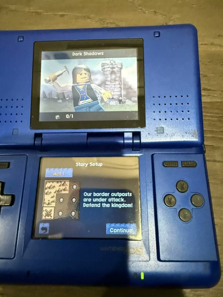 Unreleased LEGO Castle game prototype sells on eBay for $950